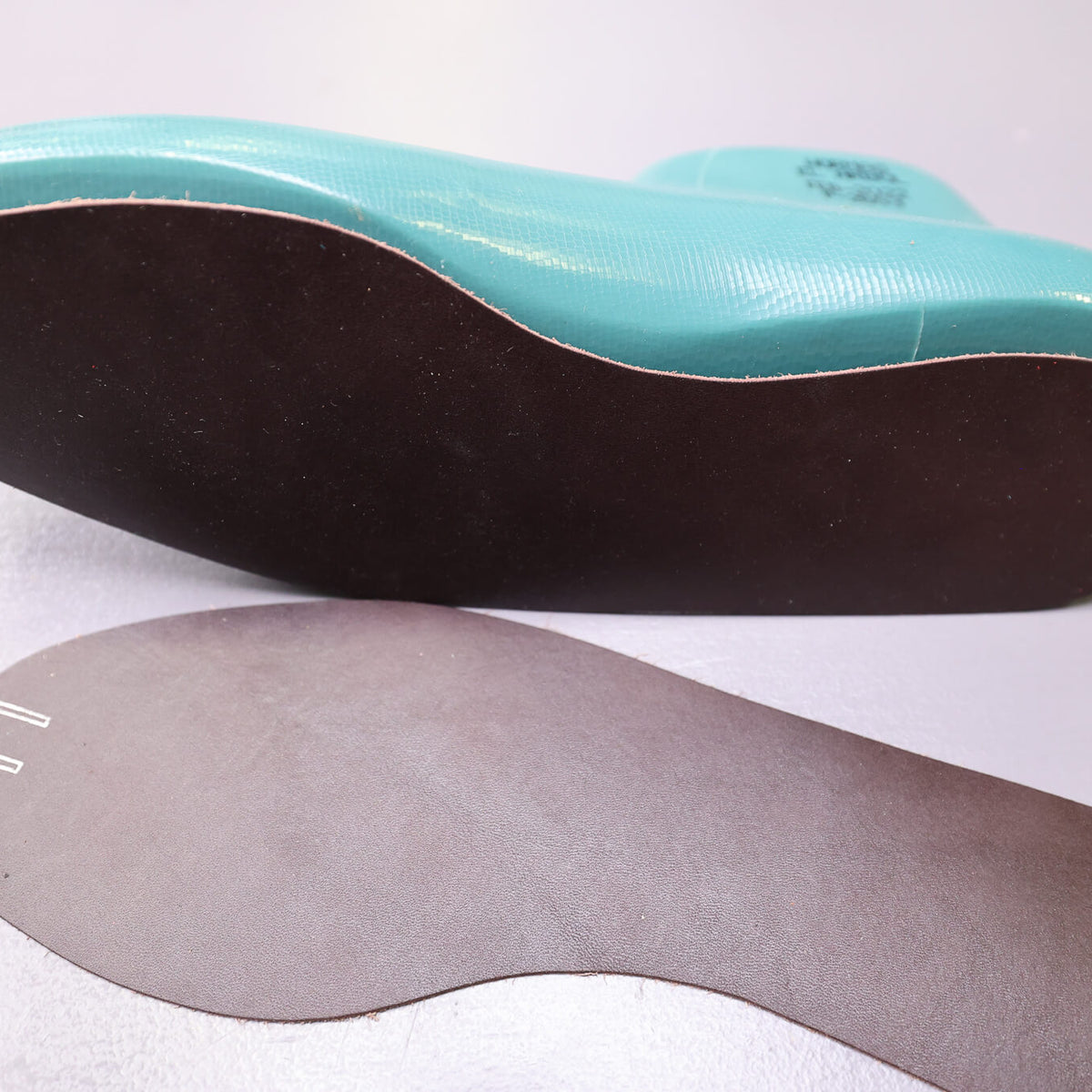 Precut Pair - Leather Lasting Board for AJ1 – District Leather Supply